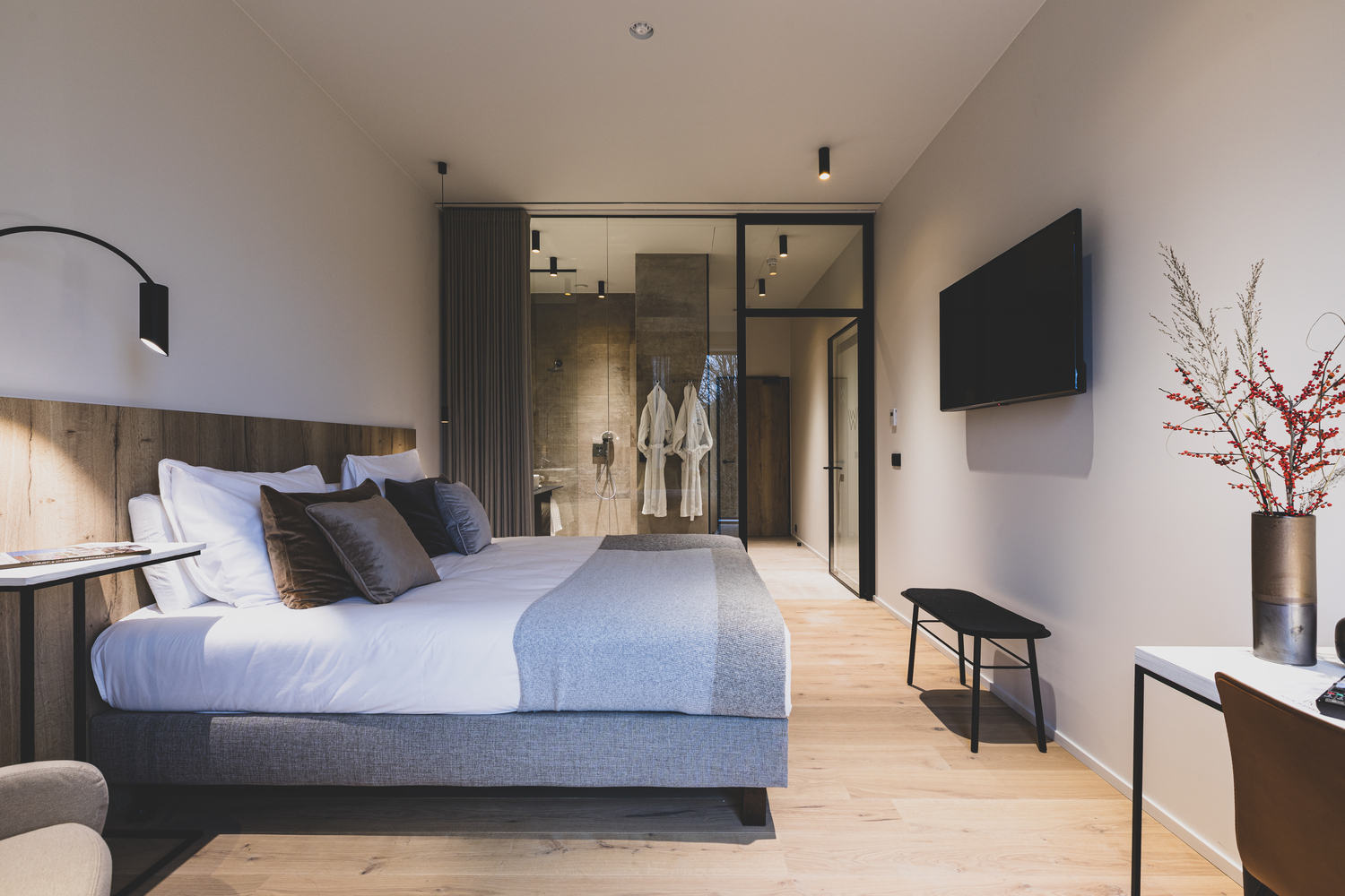 Deluxe - Waer Waters